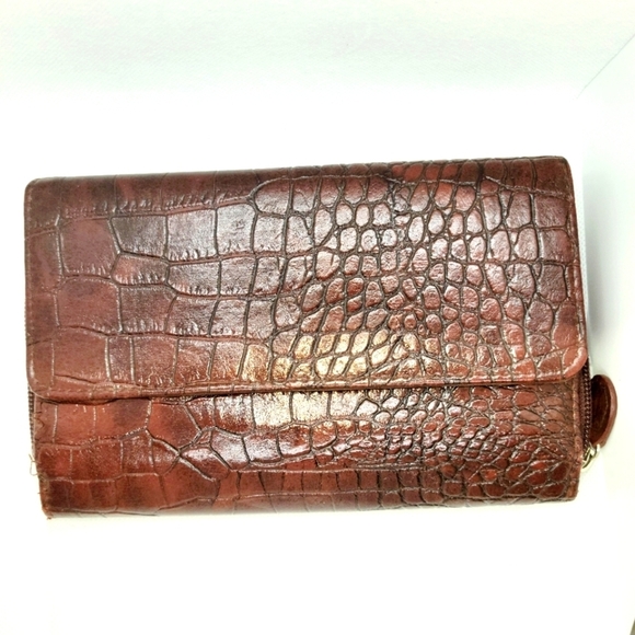 Hato Hasi | Bags | Vintage Hato Hasi Trifold Wallet | Poshmark